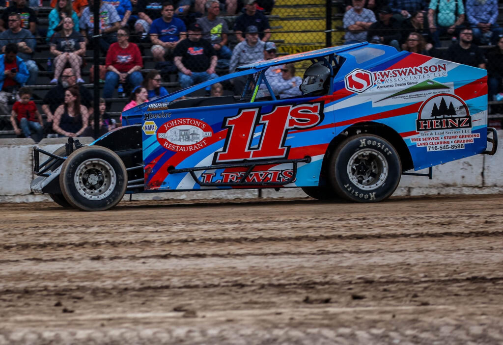 DREAMIN’ BIG: Ransomville DIRTcar 358 Modified Racer Gains Insight ...