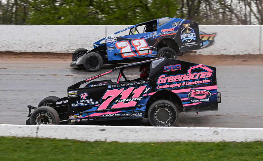 Hunter Hollenbeck Bags First Career DIRTCar Sportsman Series Victory at ...
