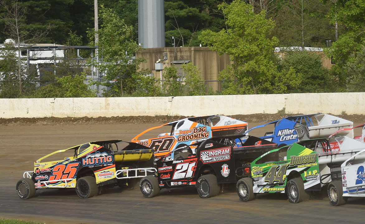WHAT TO WATCH FOR: Tight Point Battle Highlights DIRTcar 358 Modified ...