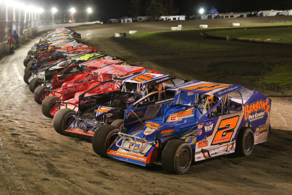 Checkered Past: Modified Outlaws - Super DIRTcar Series