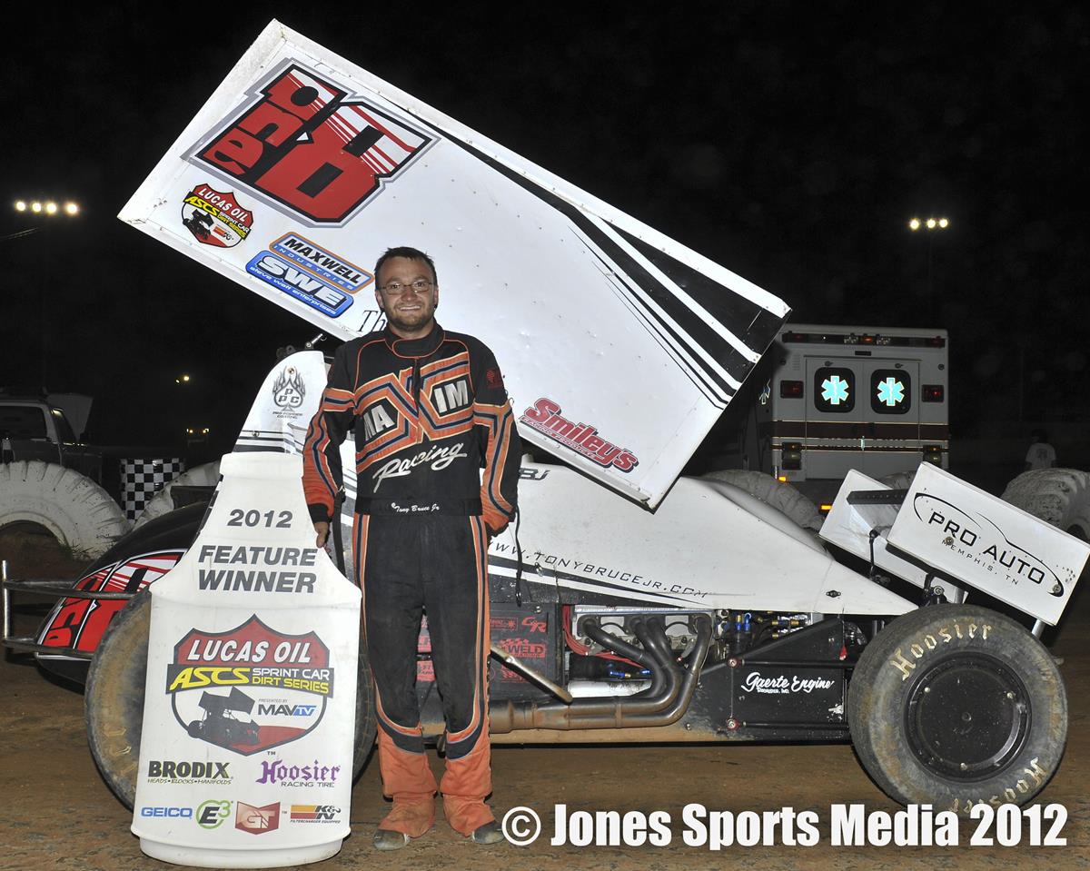 Bruce Hammers Down at Hammer Hill - American Sprint Car Series