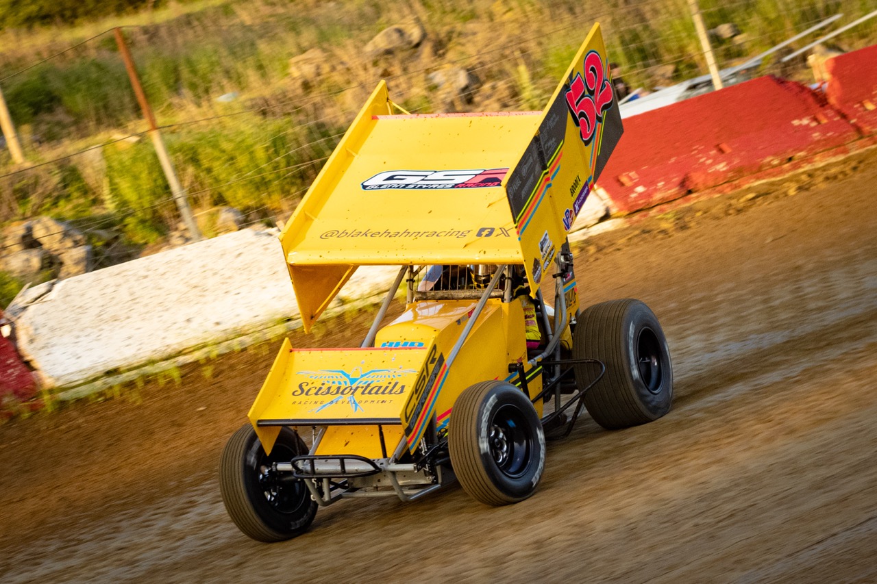 Blake Hahn Wins Batesville for First American Sprint Car Series Victory ...
